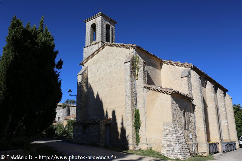 Vachères, commune des Alpes-de-Haute-Provence